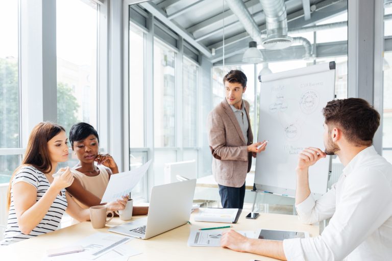 Services de formation : une première norme volontaire de service ...